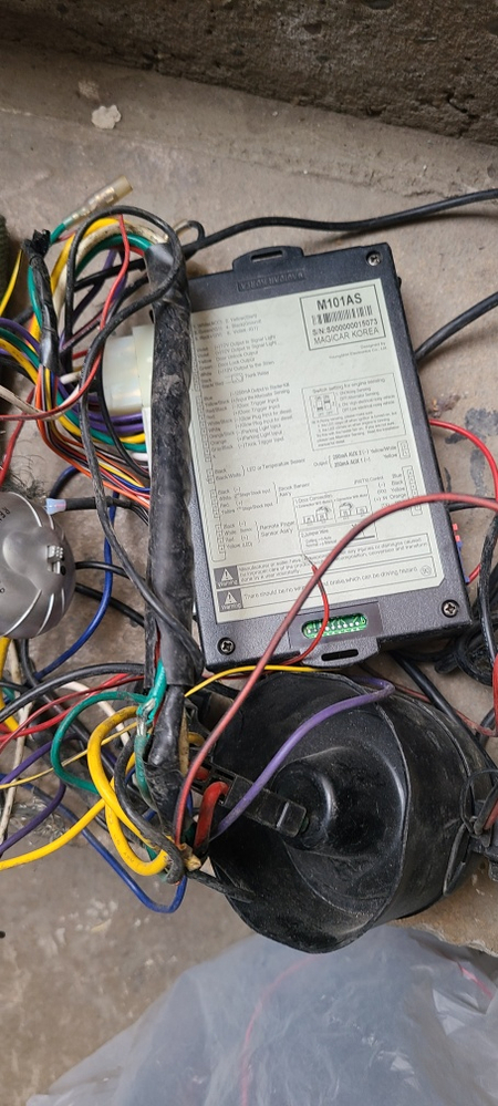 Magicar 902 va 101 ikkovini xam peyjiri yuq bolachasi bor