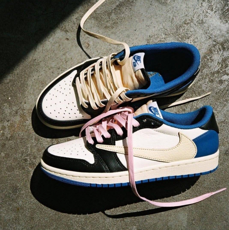 Nike Jordan x Travis Scott