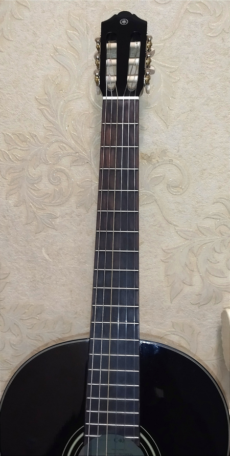 Класическая гитара Yamaha c40