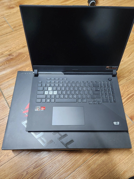 Asus Rog Strix G713qy-k4002