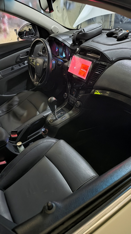 Cruze 6 poz...full 1.8 Идеал