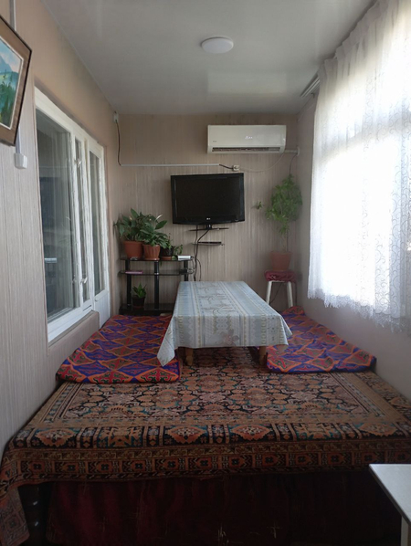 ЮНУСОБОД 19КВ 3/5/5 БАЛКОН 2×6м²  63м²