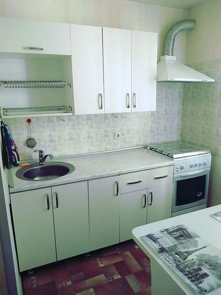 Продается 2 ком квартира напротив ЭКО базара.Феруза