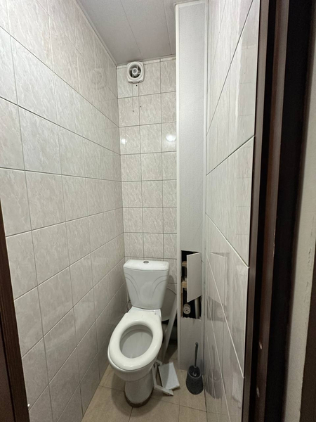 Юнусабад 8 квартал 3/2/4 кирпич продаётся квартира