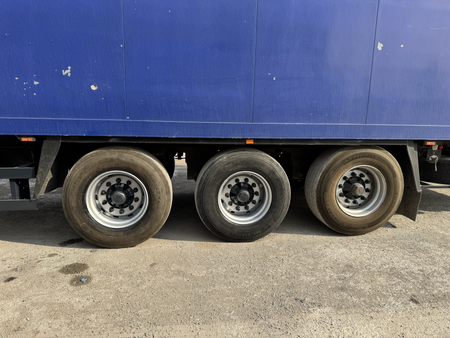 Прдаётся Прицеп РЕФ SCHMITZ SKO24L 2001 год.