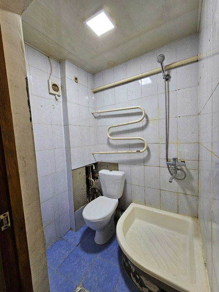 Срочно Продаю 1/2/5 кв на академгородок Район - Мирзо Улугбекский