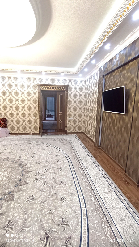 Срочно продаётся квартира с ремонтом бустонсарой