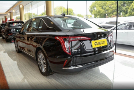 Hongqi e-qm5 sedan