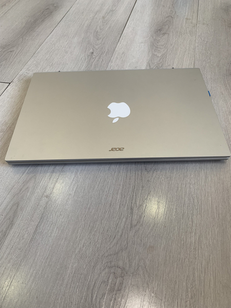 Notebook acer sotiladi.