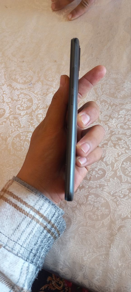 Redmi 10a 4/32 srochni sotiladi kelishamiz narxini