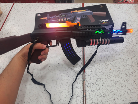 Kalashnikov elektro o'yinchoq avtomati