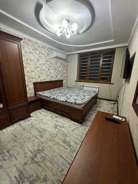 V2765 Юнуса Раджаби Ор.р: Кукольный театр  3/1/5 :  68м2