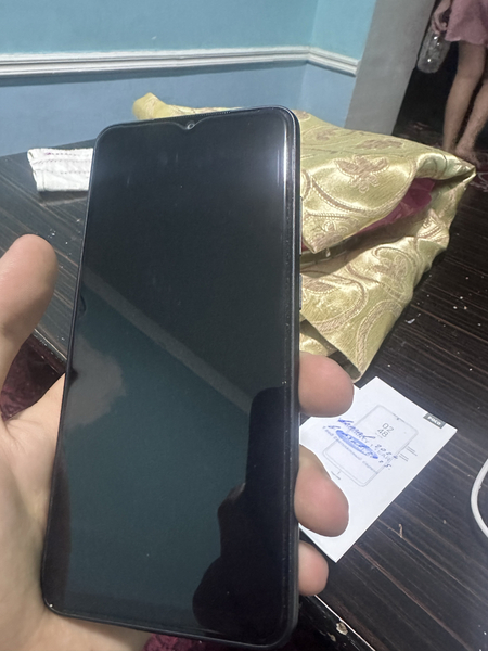 Yangi telefon Poco C51 sotaman Ideal Fevtal oyiga qadar Garantiya bor