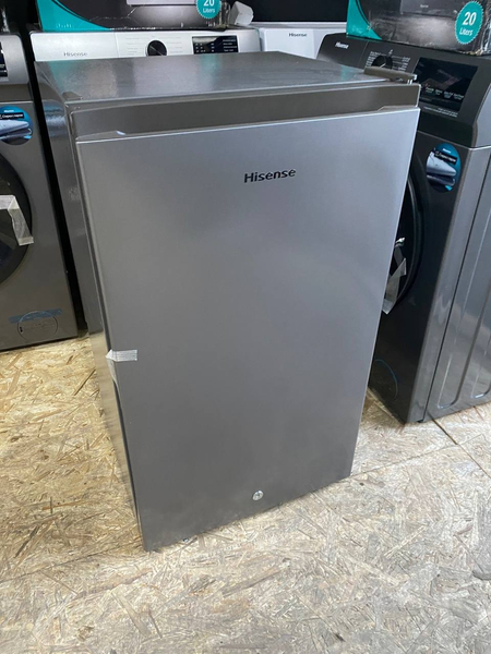 Xolodilnik mini ofisnoy Hisense 93 litr