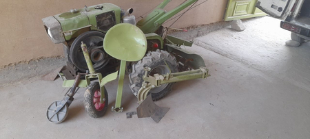 Zubr 1100 motokultivator tez va arzon sotiladi