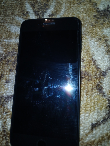 Iphone 7+ 256gb yomkost 100%