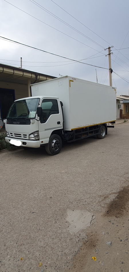 Isuzu cotiladi yili16