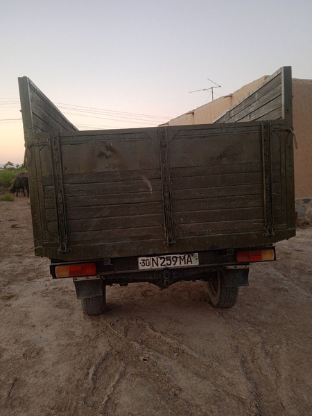 Uaz bortavoy holati zur  Metan