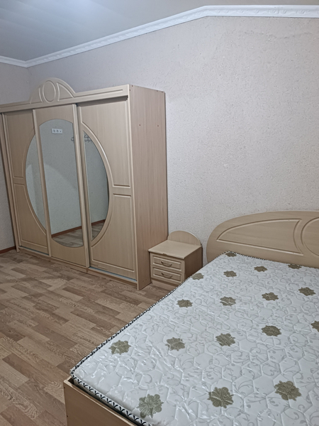 Сдаётся квартира адрес Согдиана 2 комнатная мансард 6 етаж