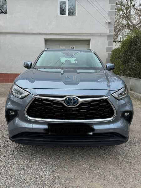 Toyota Highlander hybrid 2021