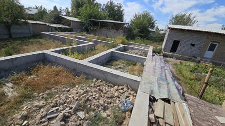 Yangi o'zbegiston bog'idan 4 kilametir uzoqlikat 4 so'tik
