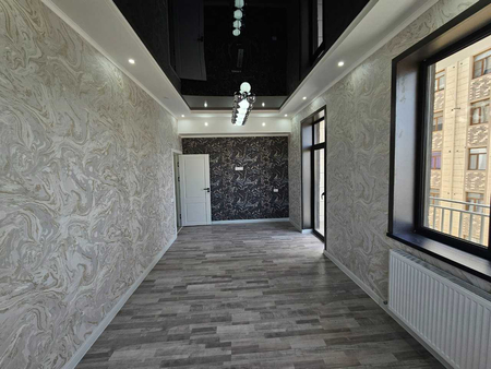 2 xonali 80m² 4-qavat sotiladi.