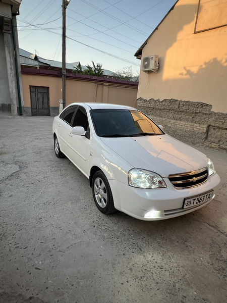 Lacetti 1.8 yili 2009