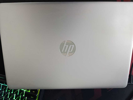 HP Core i5 10avlod  sensorlik noutbuk