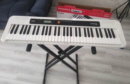 Синтезатор Casio CT-S200