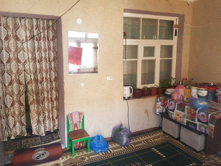 №652 1-xamom ko'chasida Obshi dvor xovli sotiladi!