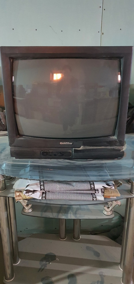 Продаётся б/у телевизор