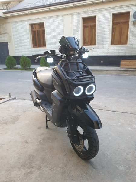 Tank 150 kub  skuter sotiladi
