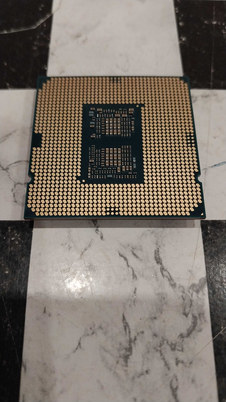Процессор i5 9400F. Сокет LGA 1151 v2. 6 Ядер и 6 потоков. Из США.