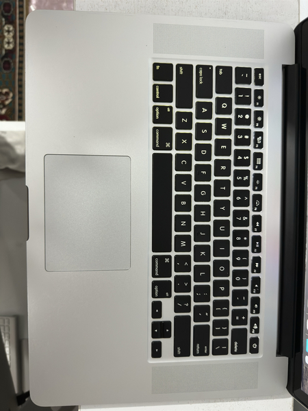 Macbook Pro 15inch/i7/16/512/2Nvidia