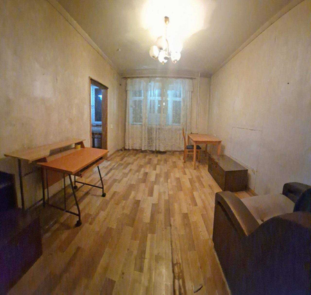 Максим горький, 2/4/5, не торцевая, требует ремонта, 46м2 Художников