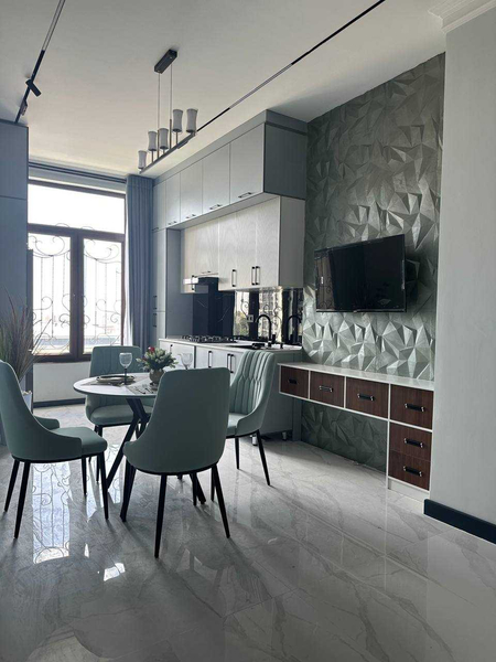 Двушка с новым ремонтом и упаковкой на Шота Руставели в Royal house!`