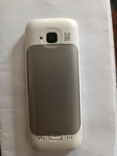 Продается телефон кнопычный Нокиа Ц5 Telefon sotiladi Nokia C5