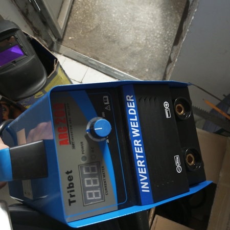 Elektron aparat zor