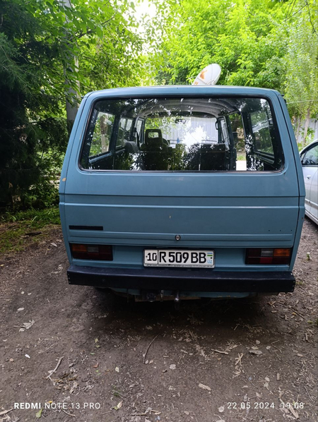 Продам машину Фольксваген каравелла