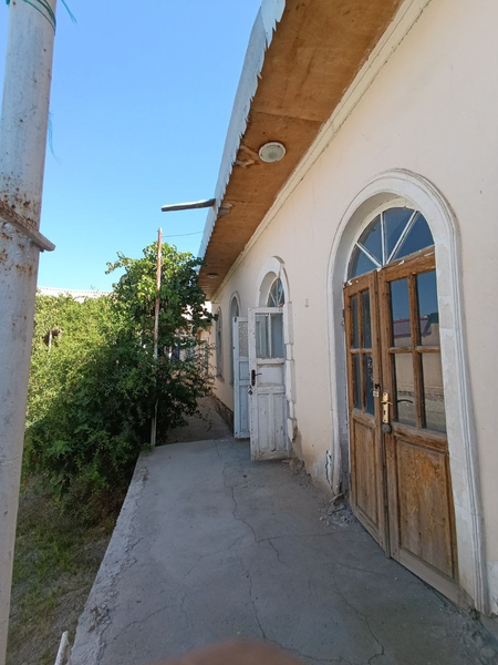 Hovli sotiladi 6 sotix