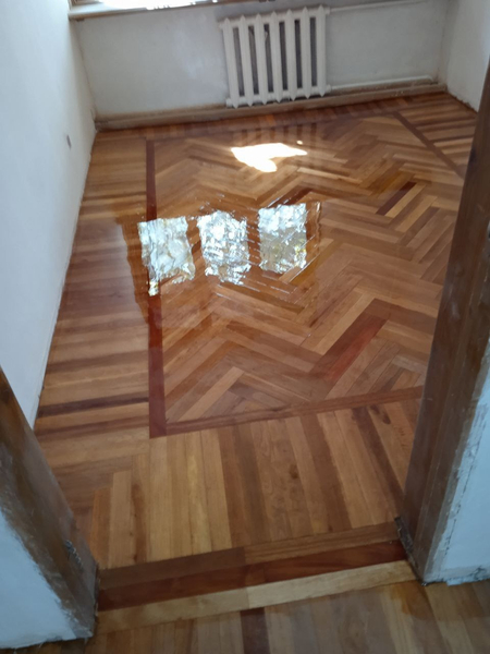Shilipofka pol parket laminat zina