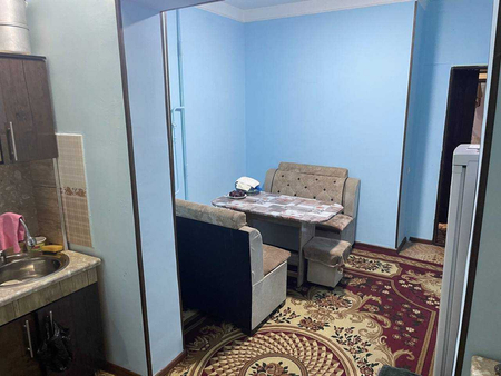 СРОЧНО !! Продаётся квартира в Яшнабаде 2/5/5 ( 60 кв/м ) Тузел 1