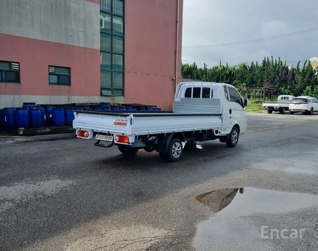 Hyundai Porter Limuzin versiyasi Oʻzbekistonga zakaz asosida Koreadan