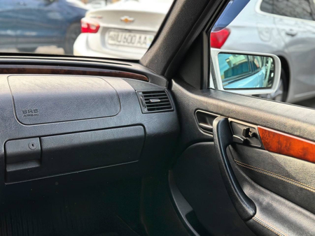 Mercedes-Benz C240