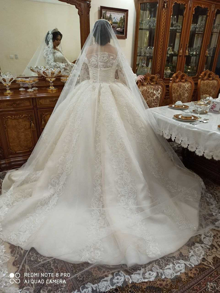 Свадебное платье больших размеров.