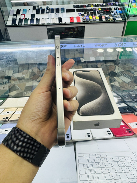 iPhone 15 Pro Max 256 gb natural