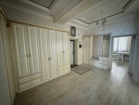 Новостройка в отличном районе: 3-комнатная квартира 4/9 (J3086)