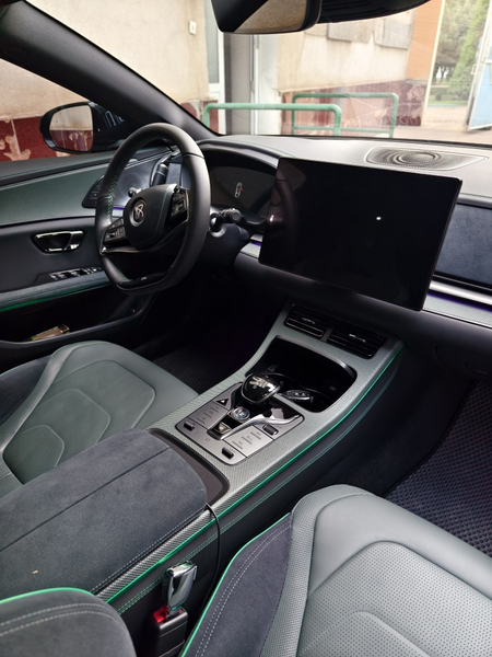 Продаётся BYD Han Full 2 ta matorli