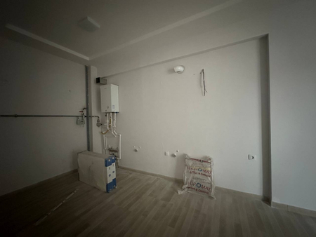 Продаю Своя Квартира 4/4/8 Дружба Комолон Новостройка 152м2. Каропка.