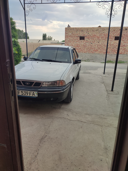 Некся 1 сотилади